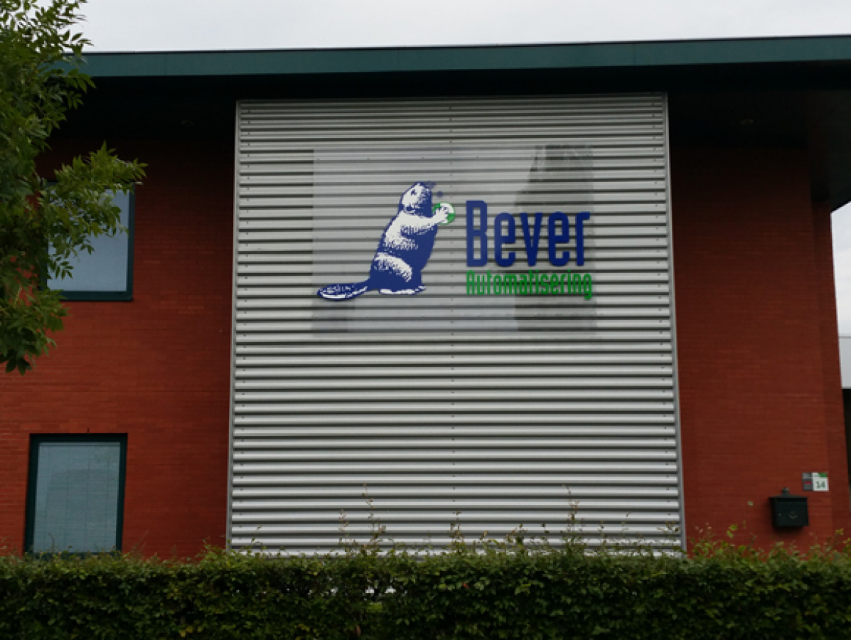 Gevelbelettering en Outdoorsigning | Fraai Signmakers